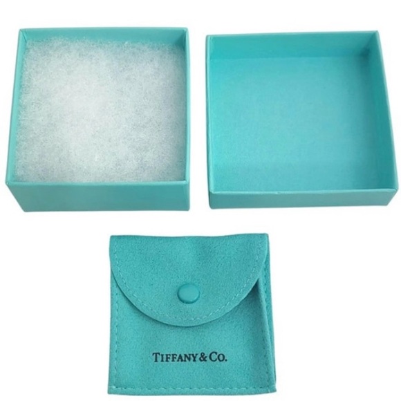 Tiffany & Co. | Jewelry | Tiffany Co Blue Empty Box With Suede Snap ...